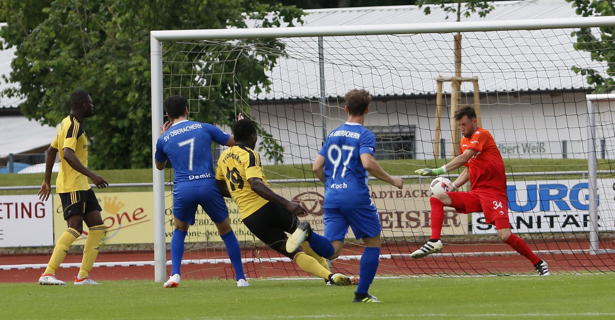 FUSSBALL-LANDESLIGA: SV Oberkirch – SV Oberachern 2:2: Viele Chancen ...