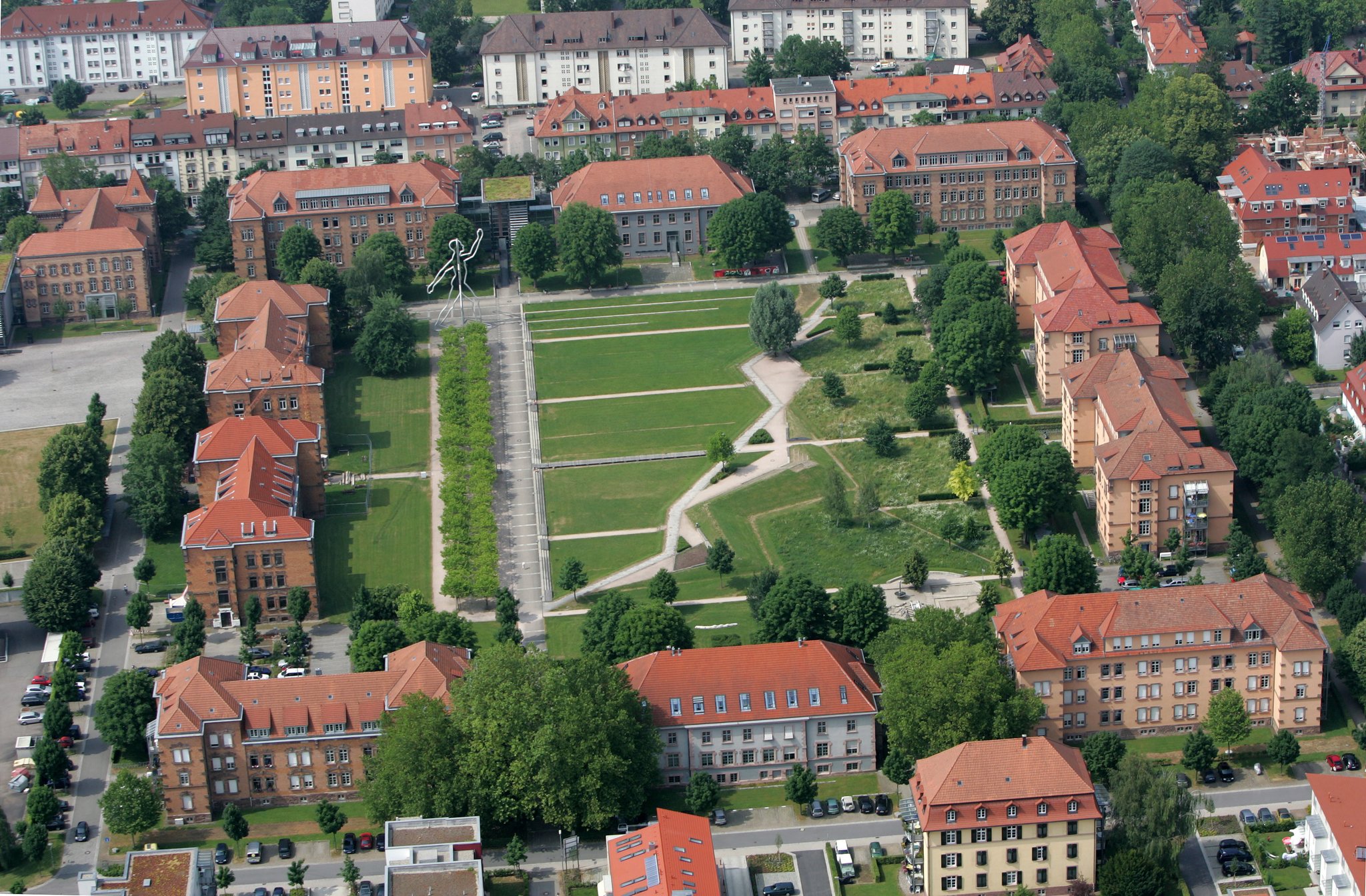 VHS und IDS ohne Telefon und Mail: Störung in der Telekommunikation ...