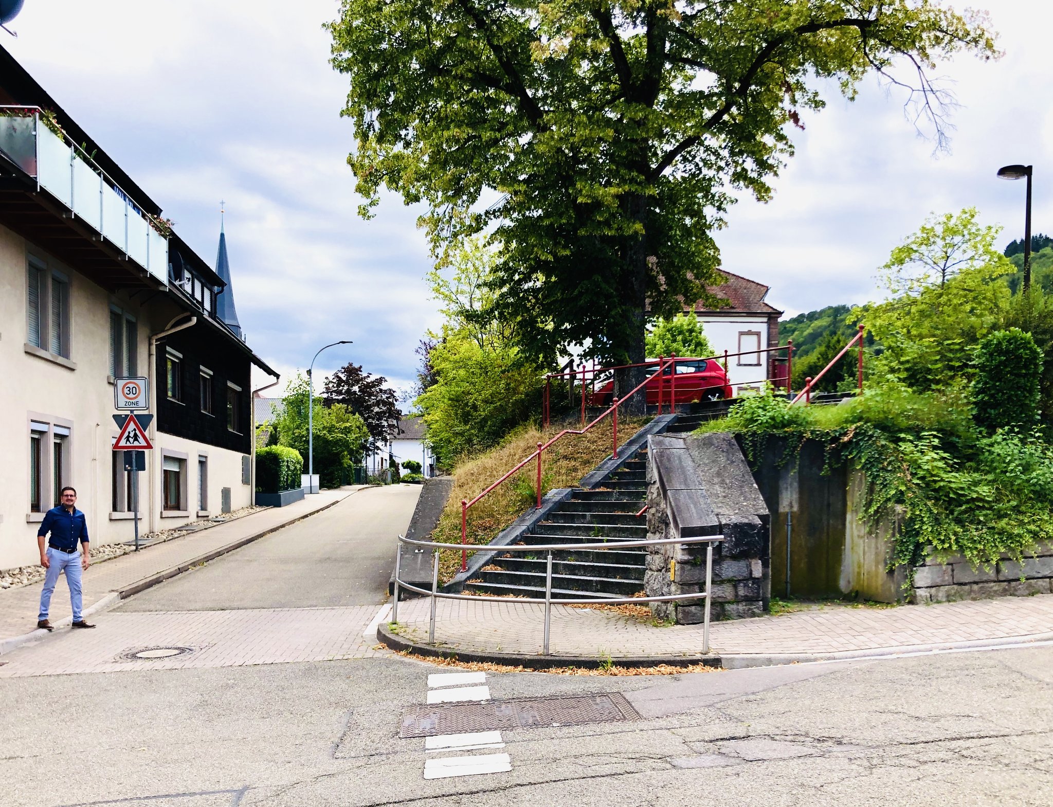 Schritt für Schritt: Fußverkehrsverbindungen sicher und barrierefrei ...