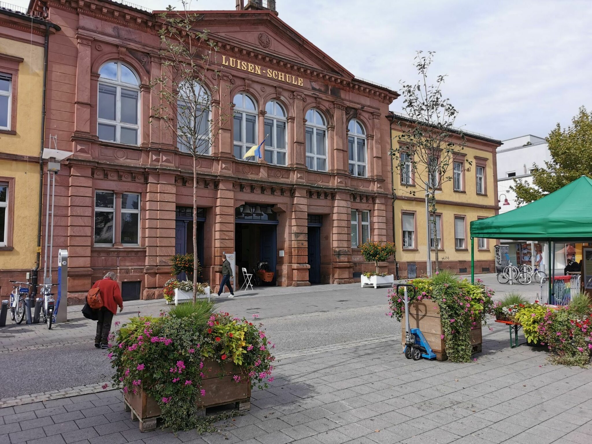 Popup-Grünflächen in Lahr: Mehr Bäume und Sträucher in der Innenstadt ...