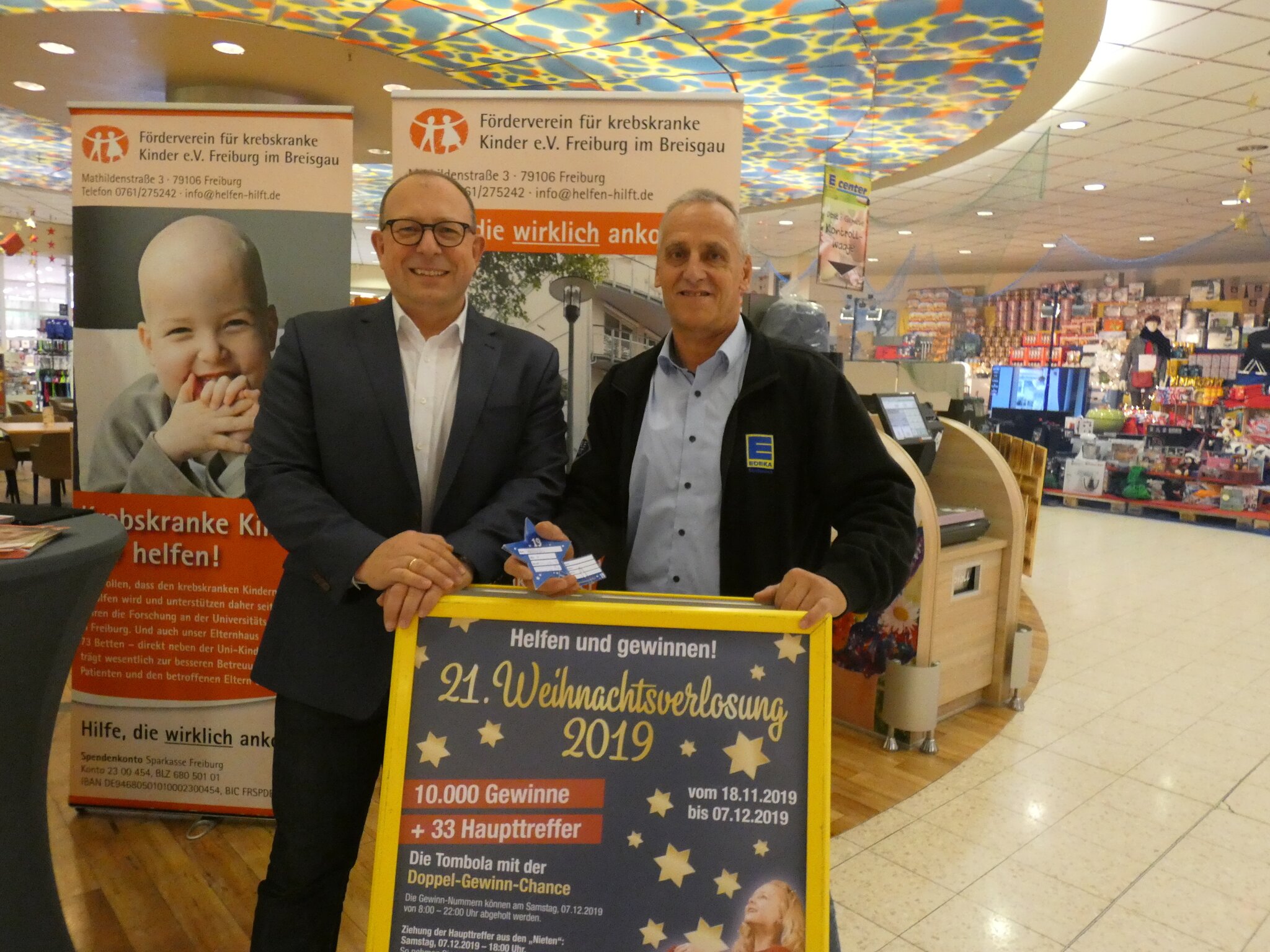 Spendenaktion im E-Center Offenburg: Engagement für krebskranke Kinder ...