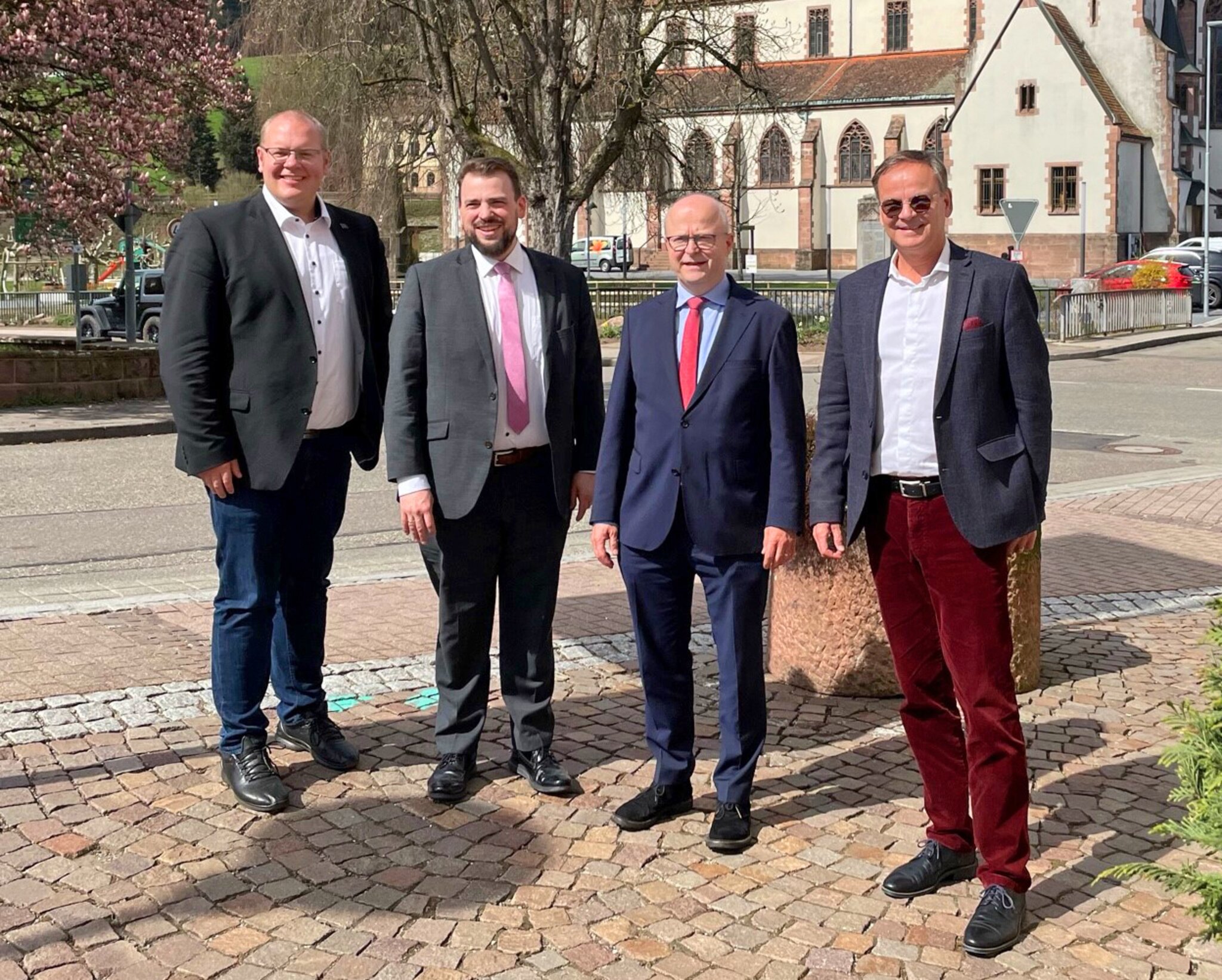 Hoffnungschimmer für Breitbandausbau: Leerrohrverlegung nicht vom Tisch ...