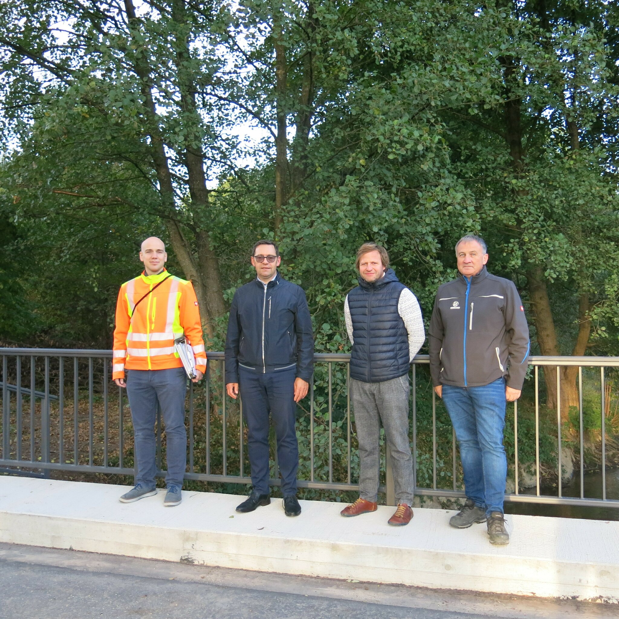 Stadt Achern investiert 230.000 Euro: Brücke über den Mühlbach ist ...