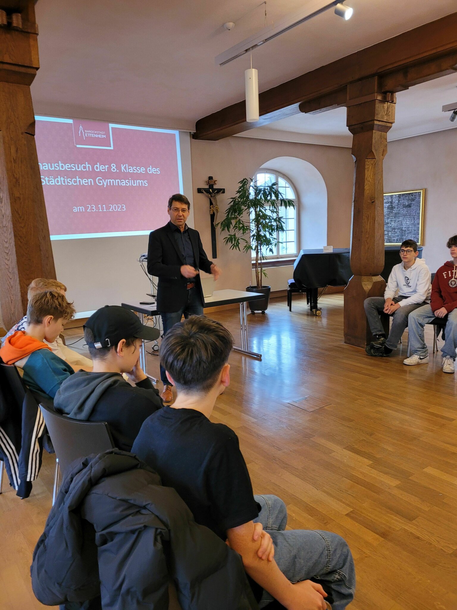 Schüler zu Besuch im Rathaus: Gemeinschaftskunde einmal anders erleben ...