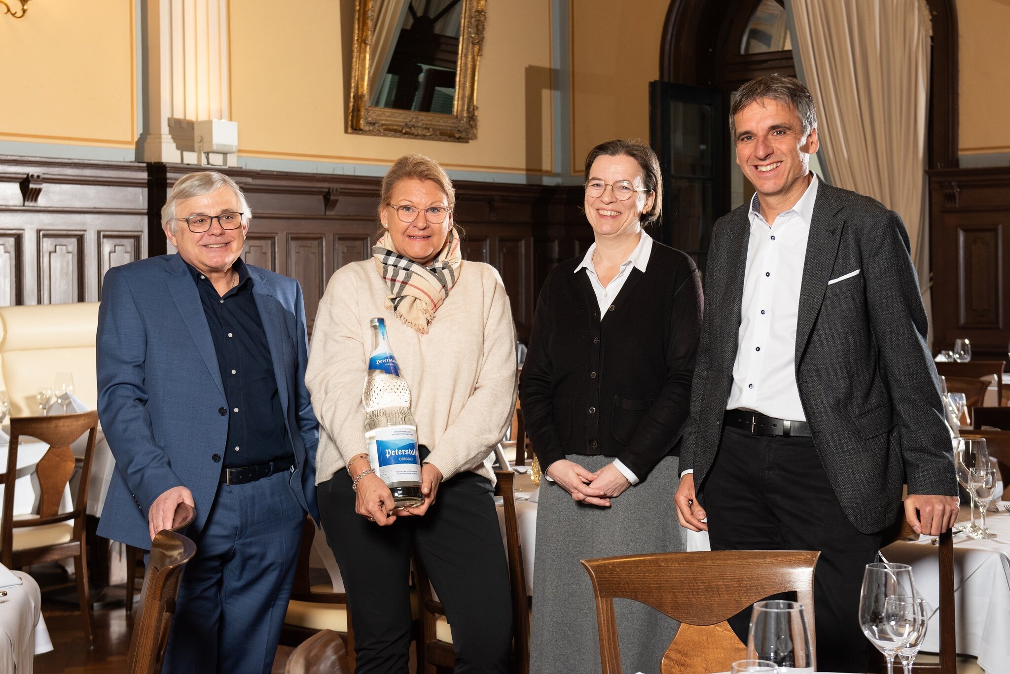 Peterstaler und Festspielhaus: Vertragsverlängerung unterzeichnet - Bad ...