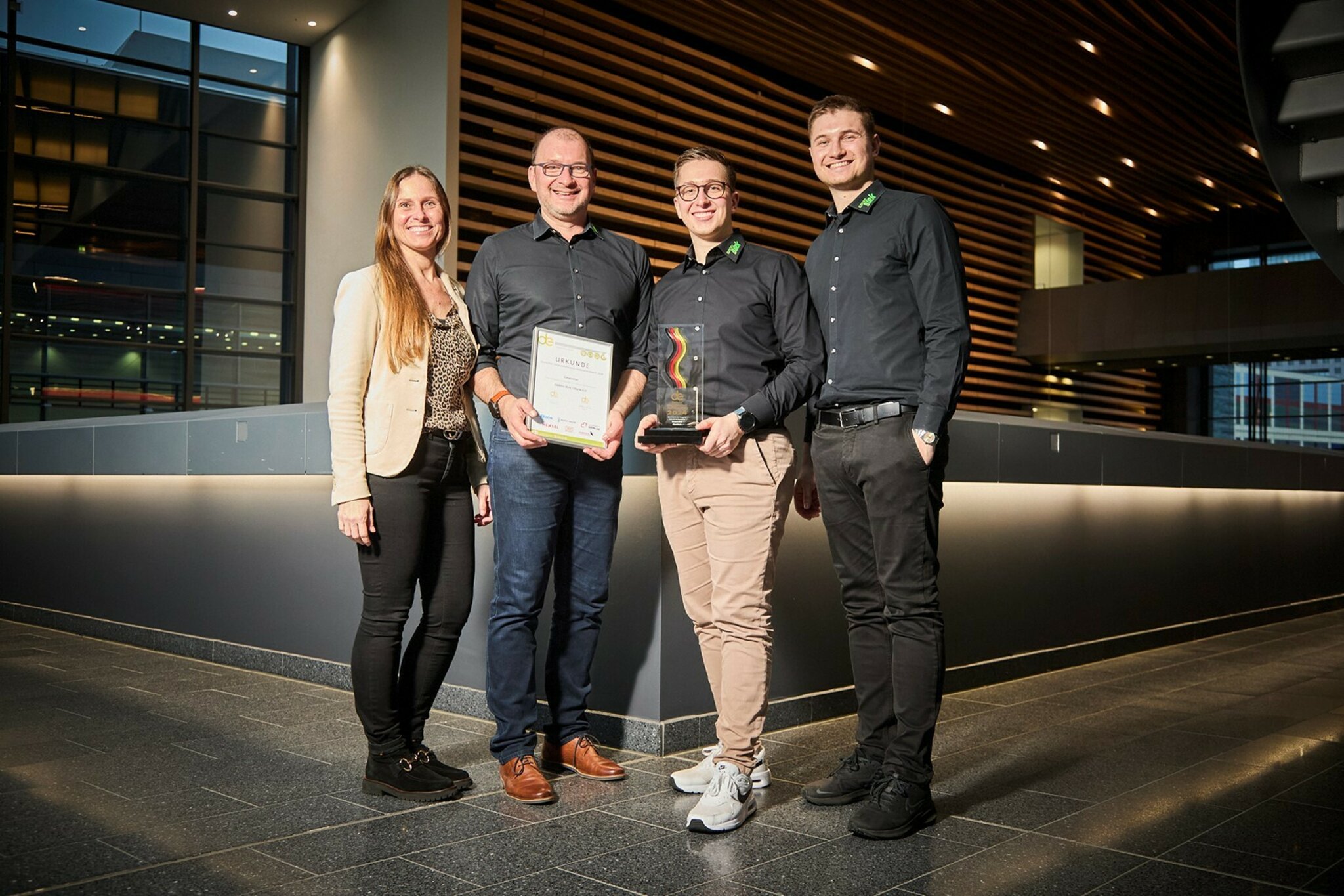 Gegen 70 Mitbewerber durchgesetzt: Unternehmerpreis für Elektro Birk ...