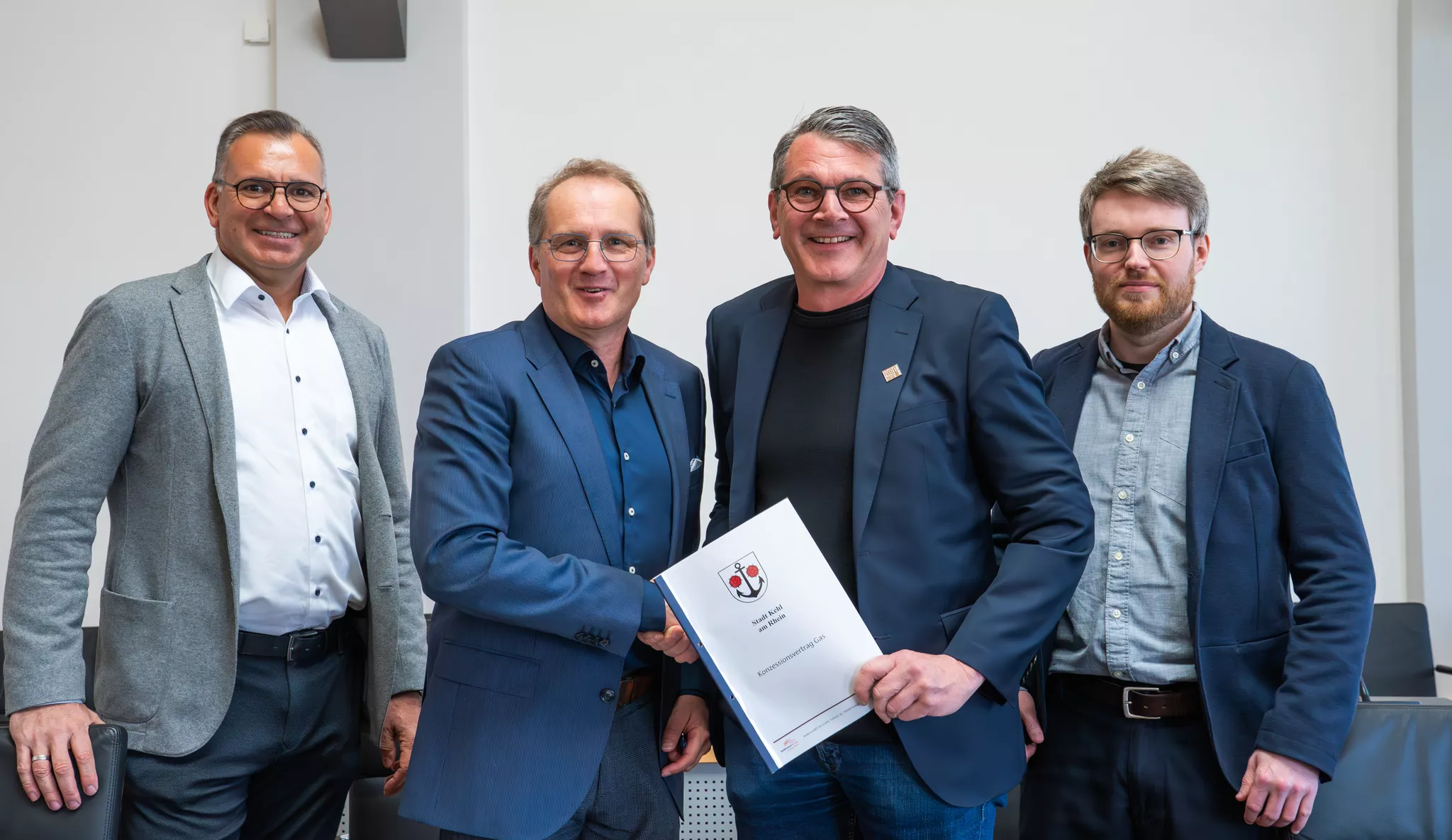 Vertrag geschlossen: Kehl wählt erneut Badenova-Netze als Erdgaspartner ...