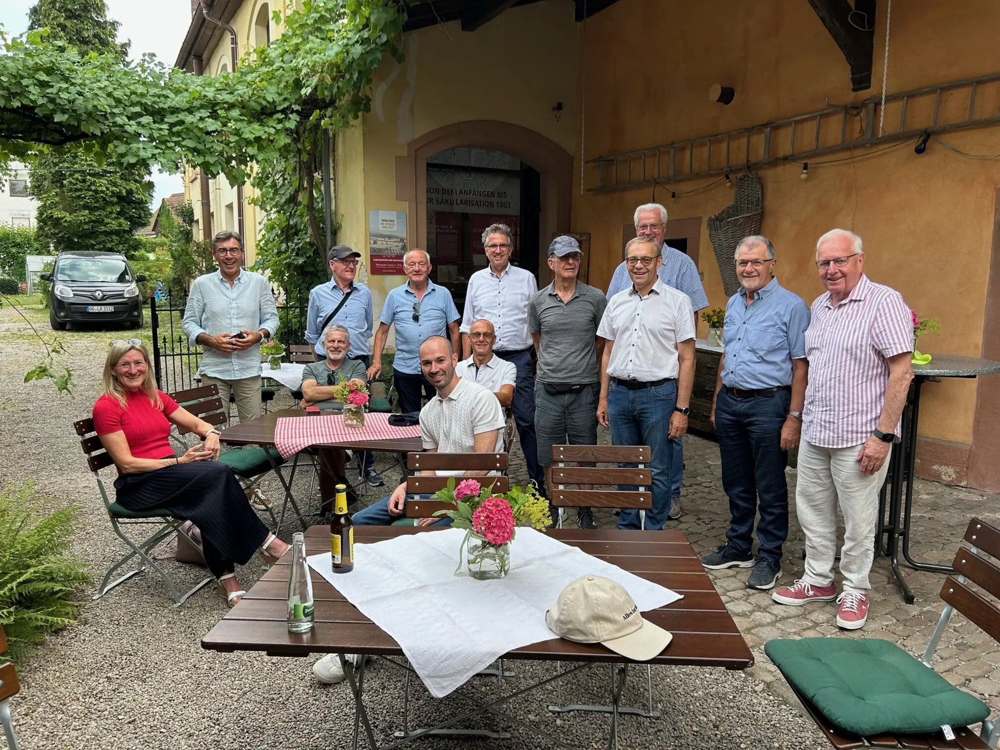 Führung durch Grimmelshausenstadt: Altbürgermeister zu Besuch in ...