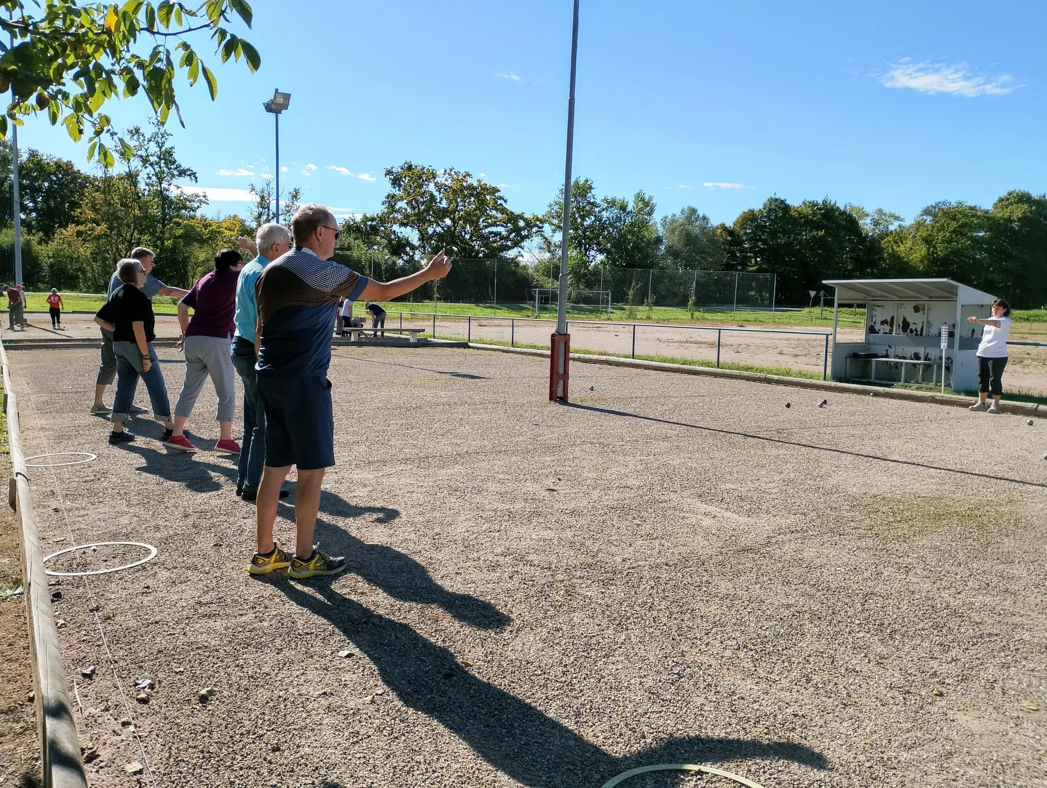 Boule-Club und Seniorenrat Rheinau: Gemeinsames Schnupperboulen kam an ...