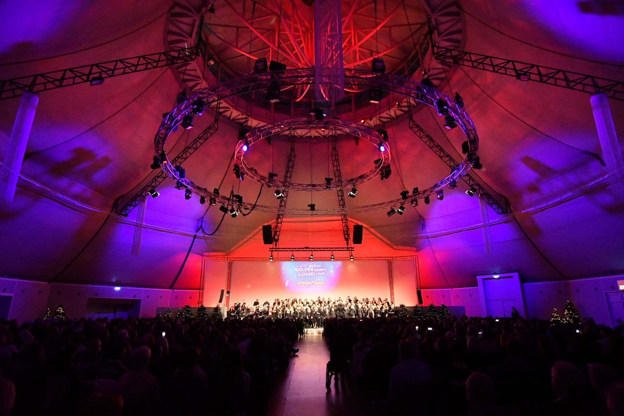 Benefiz-Konzert mit GOLDEN HARPS Gospel Choir und dem Martin Luther King-Megachor