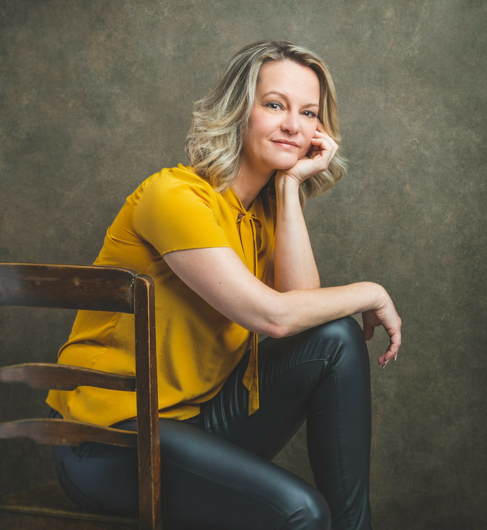 „Kleinkunst im Kloster“ präsentiert „Die Zauberin“ Marion Metternich